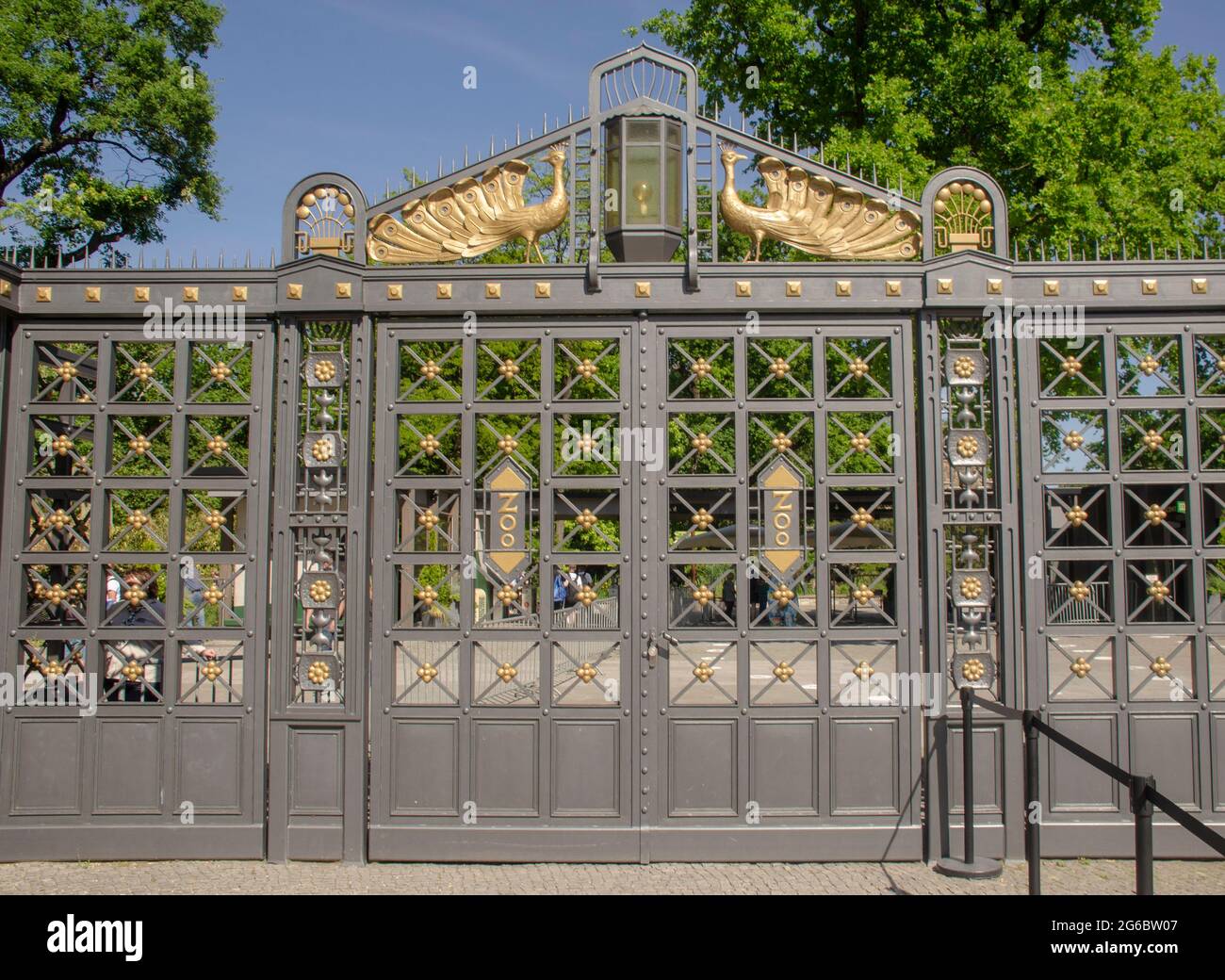 Eingang Zoo Berlin Stock Photo - Alamy