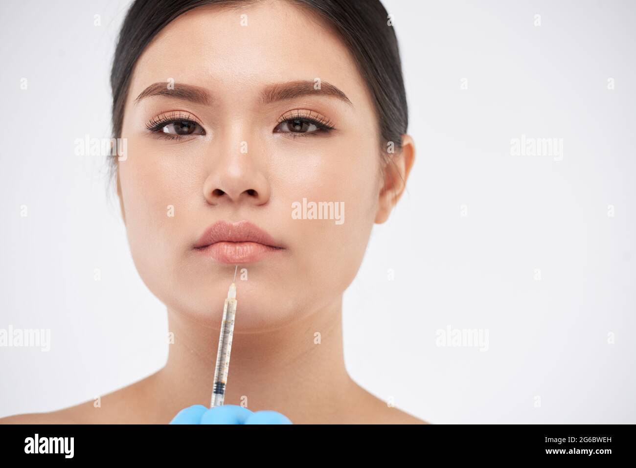 Injection to skin moisturizing hi-res stock photography and images - Alamy