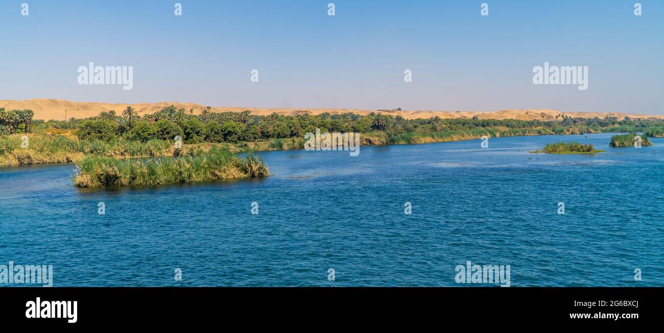 Fertile landscapes on the Nile River near Edfu, Egypt at sunset Stock ...