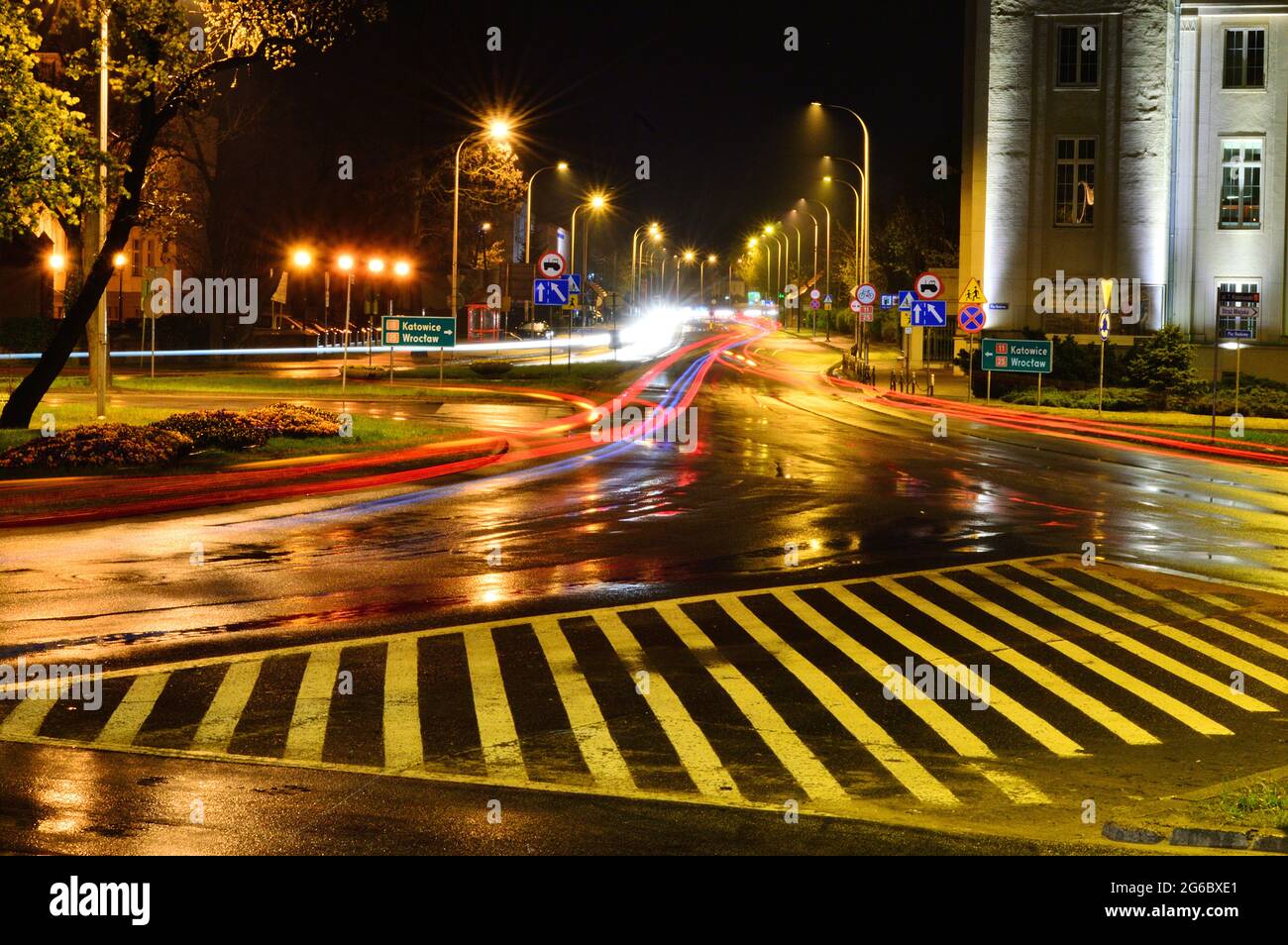 Car light streaks hi-res stock photography and images - Alamy