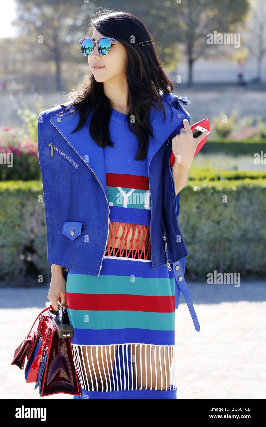Yuwei Zhangzou aka Miss Yuyu - Streetstyle in Paris - Paris Fashion ...