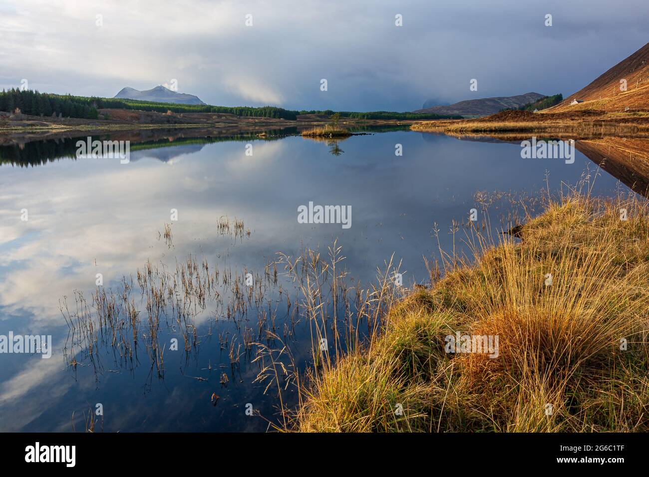 Sutherland landscapes hi-res stock photography and images - Alamy