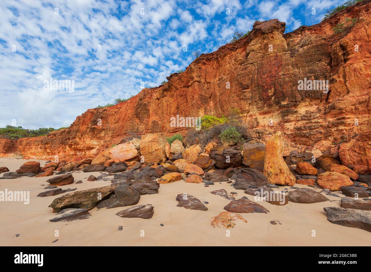 Pindan red rocks hi-res stock photography and images - Alamy