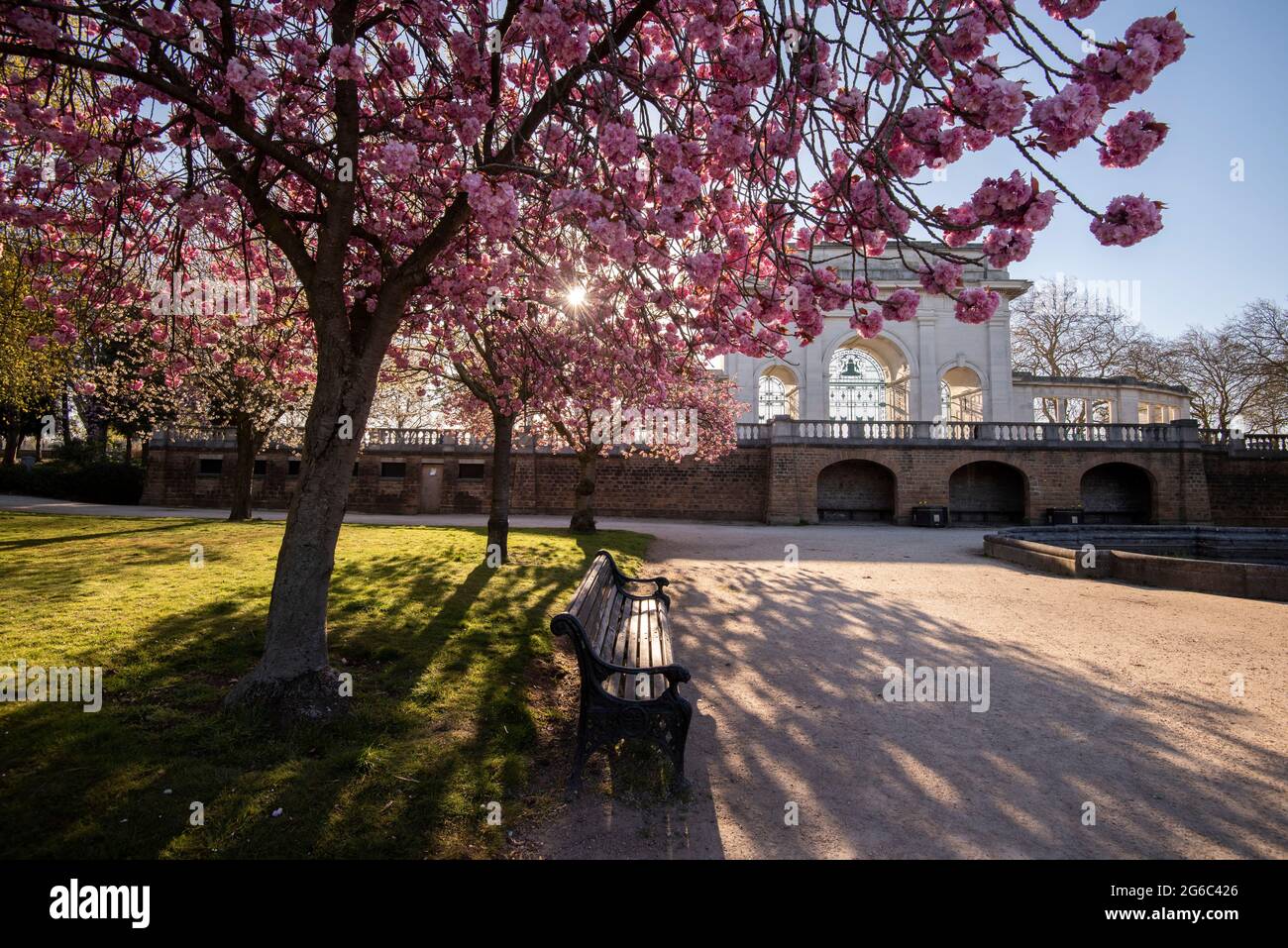 Victoria embankment notts hi-res stock photography and images - Alamy