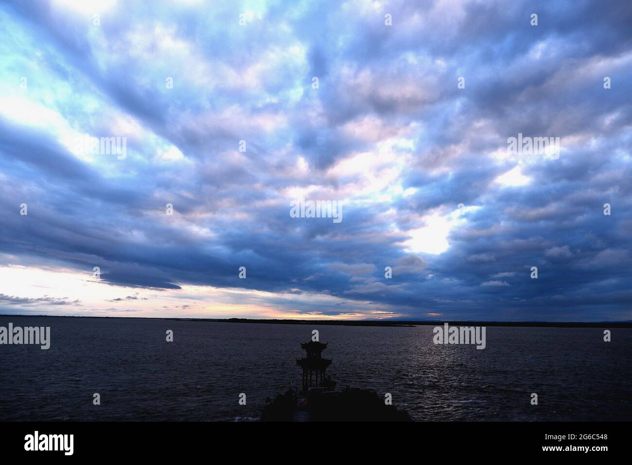 Heilongjiang river hi-res stock photography and images - Alamy