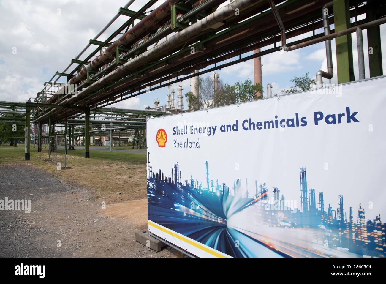 Wesseling, Deutschland. 02nd July, 2021. Shell Energy sign at Chemicals ...