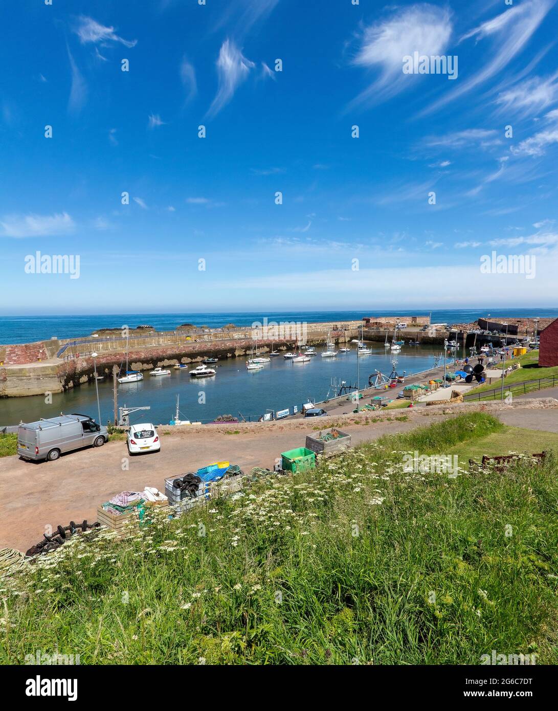 Dunbar harbour hi-res stock photography and images - Alamy