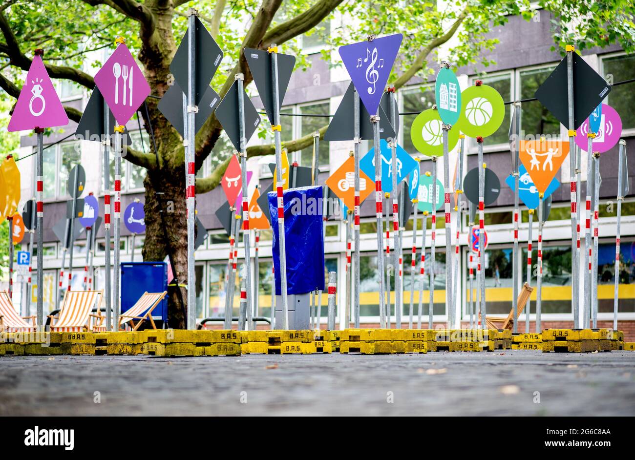 Different traffic signs germany hi-res stock photography and images - Alamy