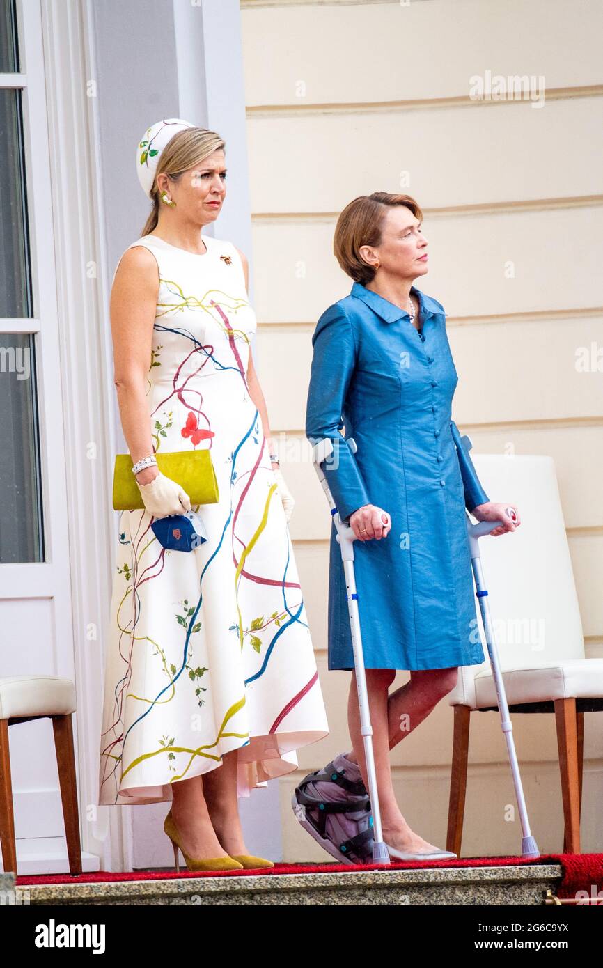 Queen Maxima of the Netherlands and German Presidents wife Elke ...