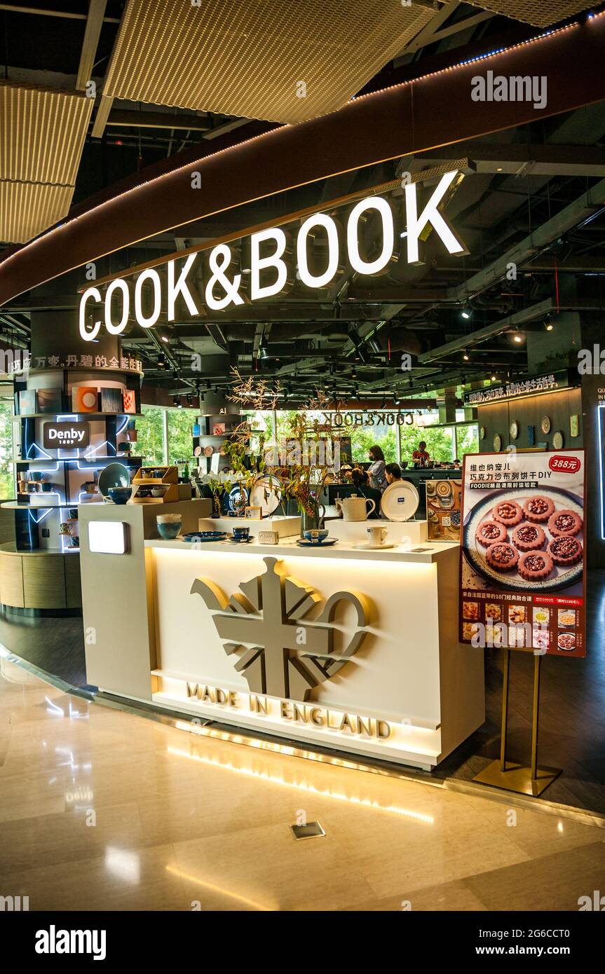 A Cook & Book store from Denby Pottery which shows the companies wares and offers cooking ...