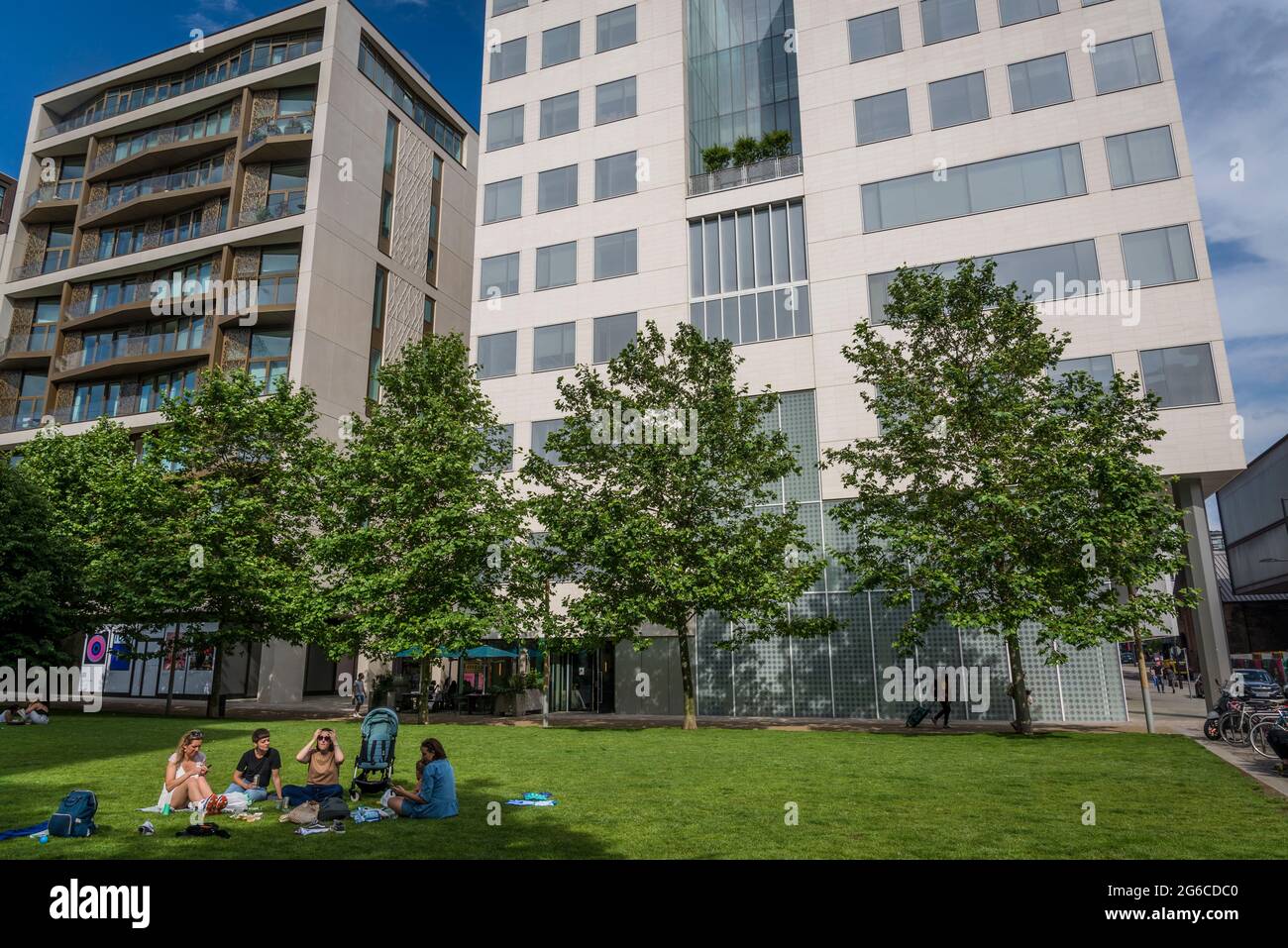 Aga Khan Centre building, Lewis Cubitt Park, Handyside area, King's ...