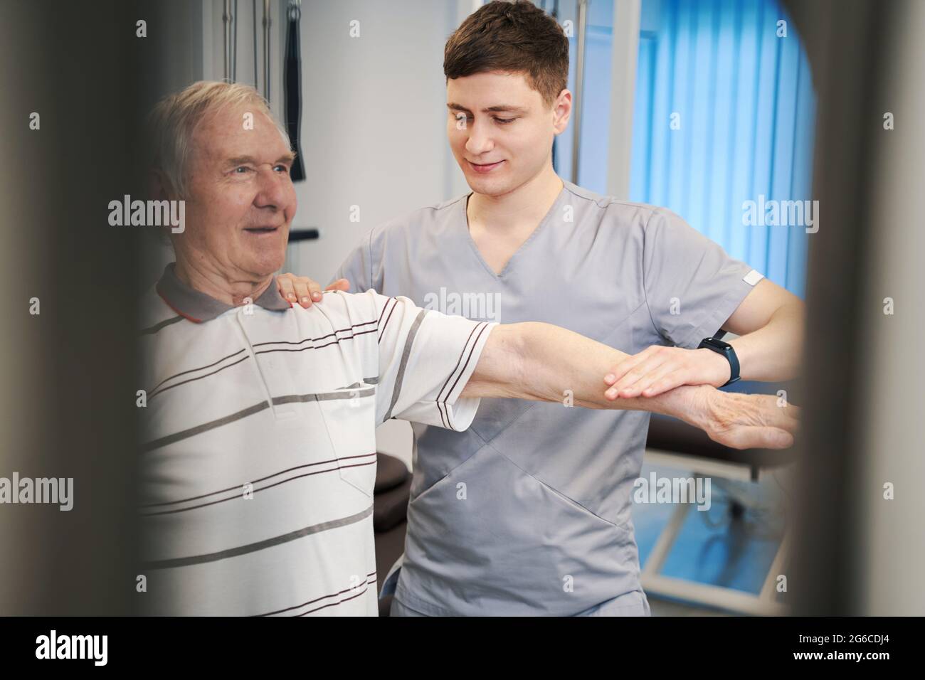 Left arm pain exercise hi-res stock photography and images - Alamy