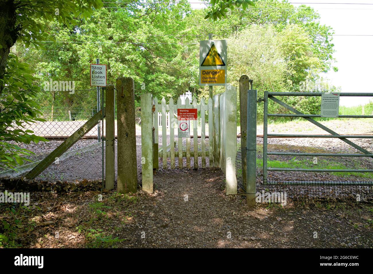 Pedestrian level crossing of railway tracks Stock Photo - Alamy