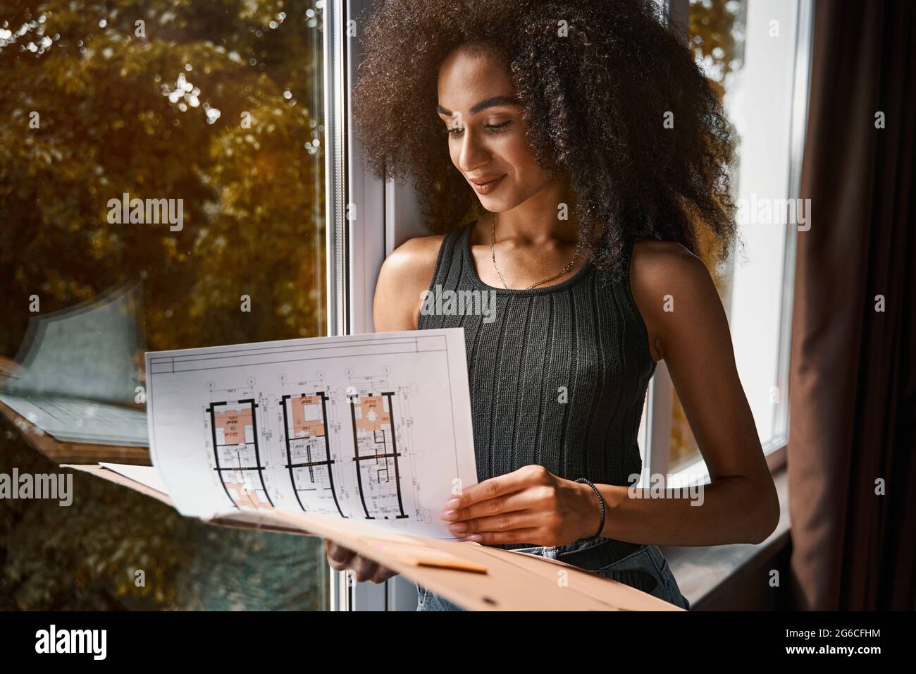 Contented work hi-res stock photography and images - Alamy