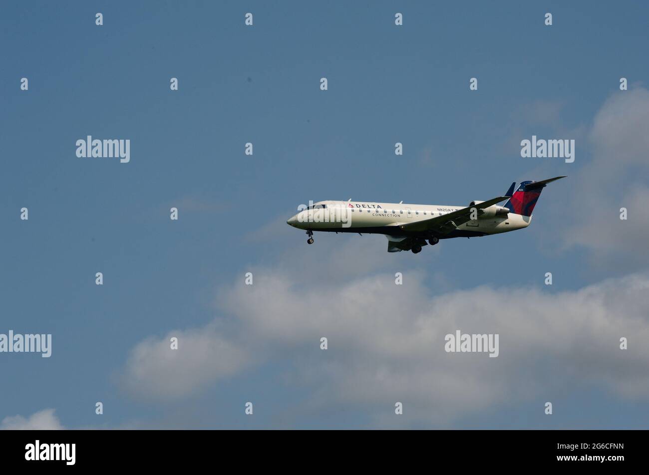 Canadair Regional Jet CRJ-200 Stock Photo - Alamy