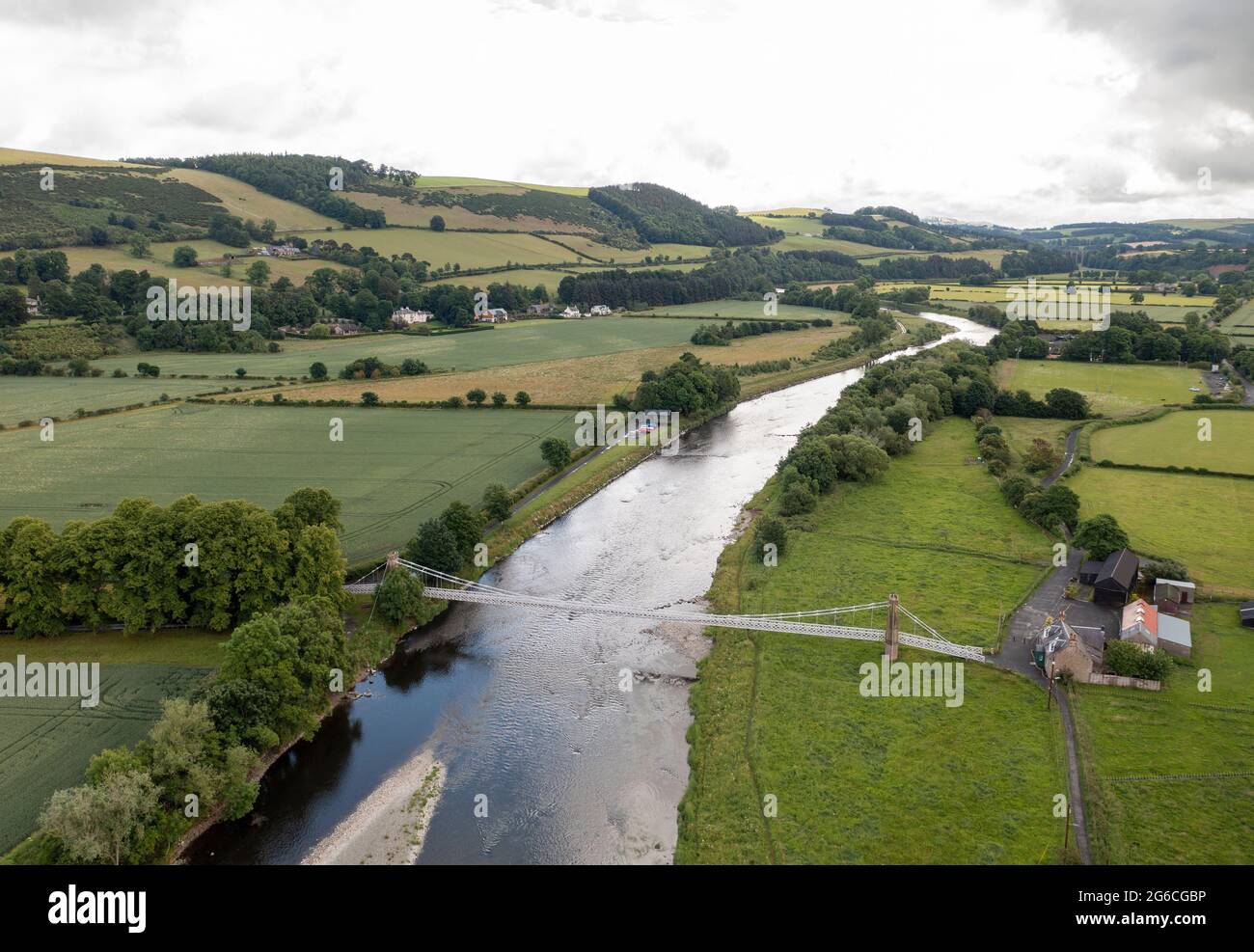 Gattonside chain bridge hi-res stock photography and images - Alamy