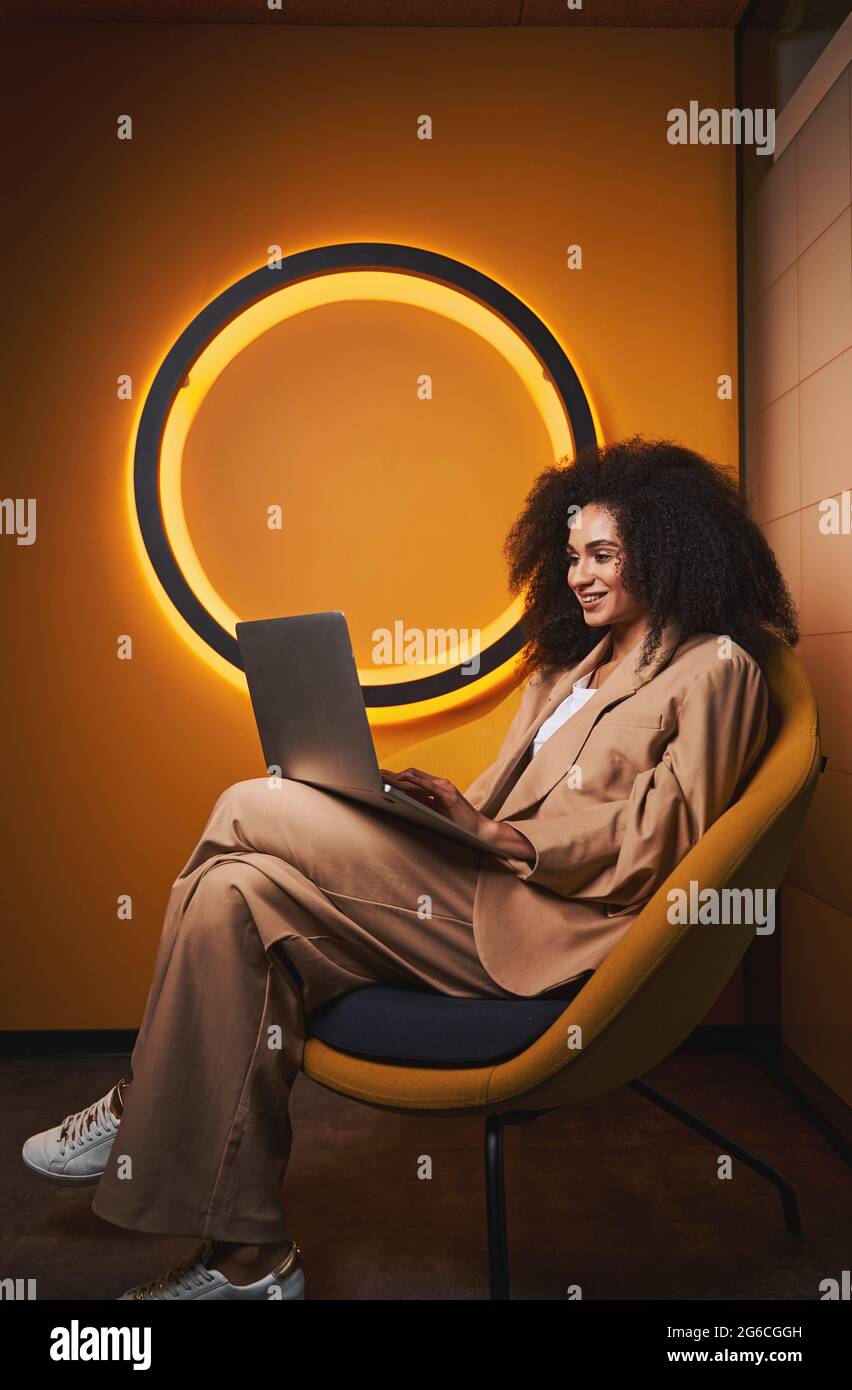 Business lady making video call hi-res stock photography and images - Alamy