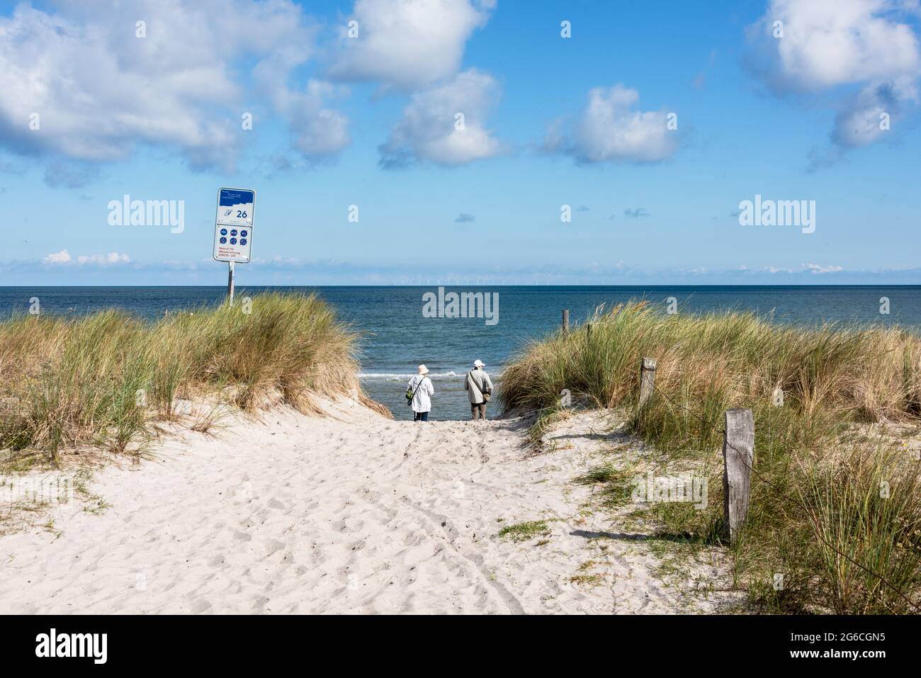 Zugang zum Weststrand des Ostseebades Prerow mit seiner Ruhe und dem ...