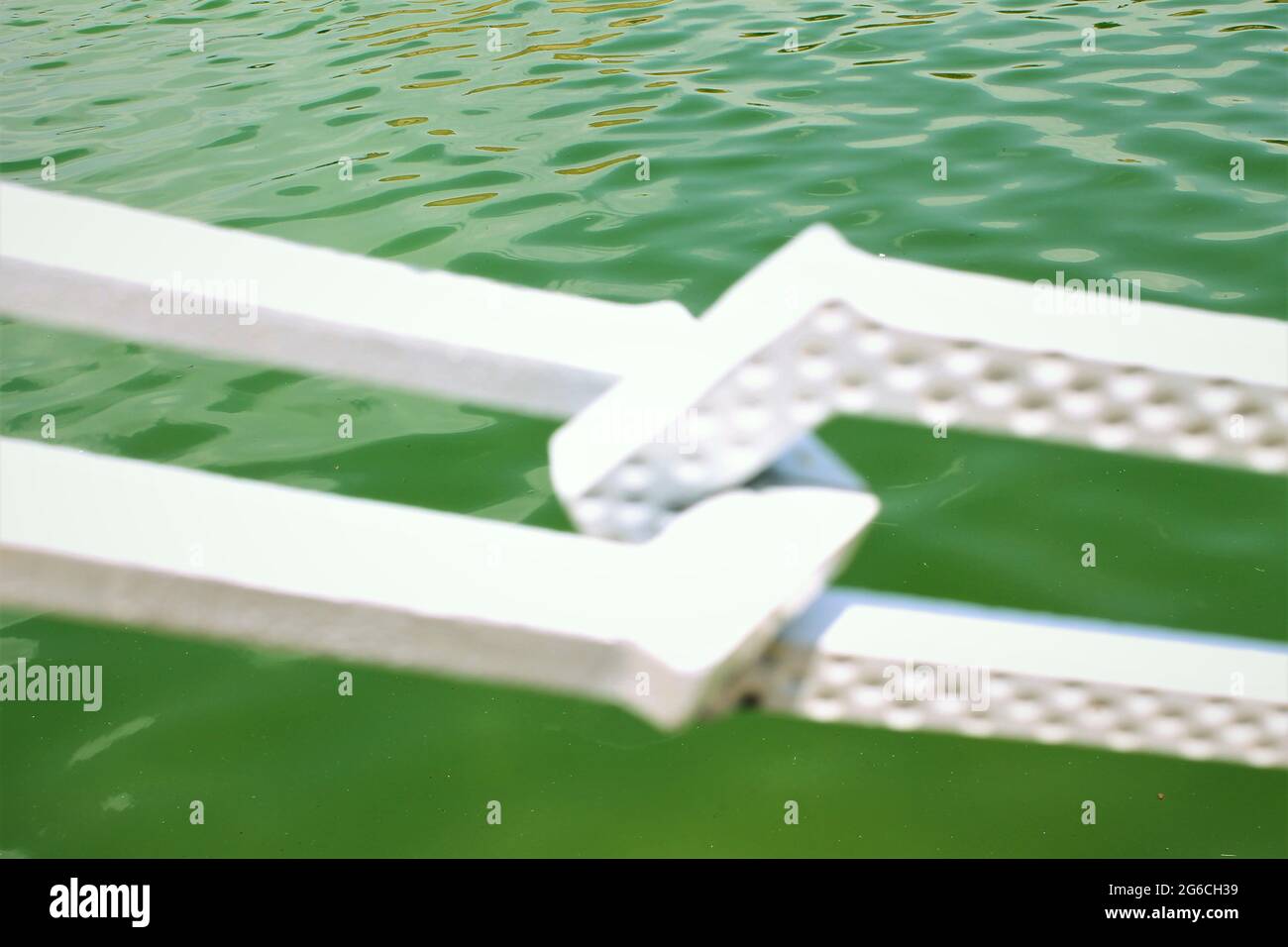 Chain ring hi-res stock photography and images - Alamy