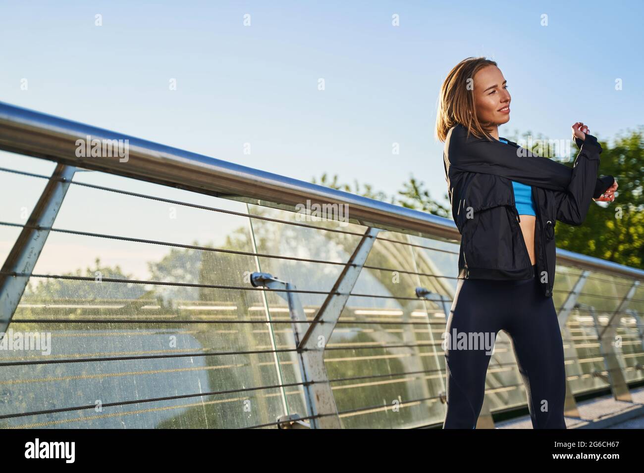 Young athletic woman doing air hi-res stock photography and images - Alamy
