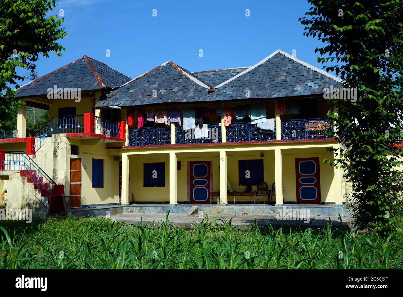 Traditional clay house at Himachal Pradesh Stock Photo - Alamy