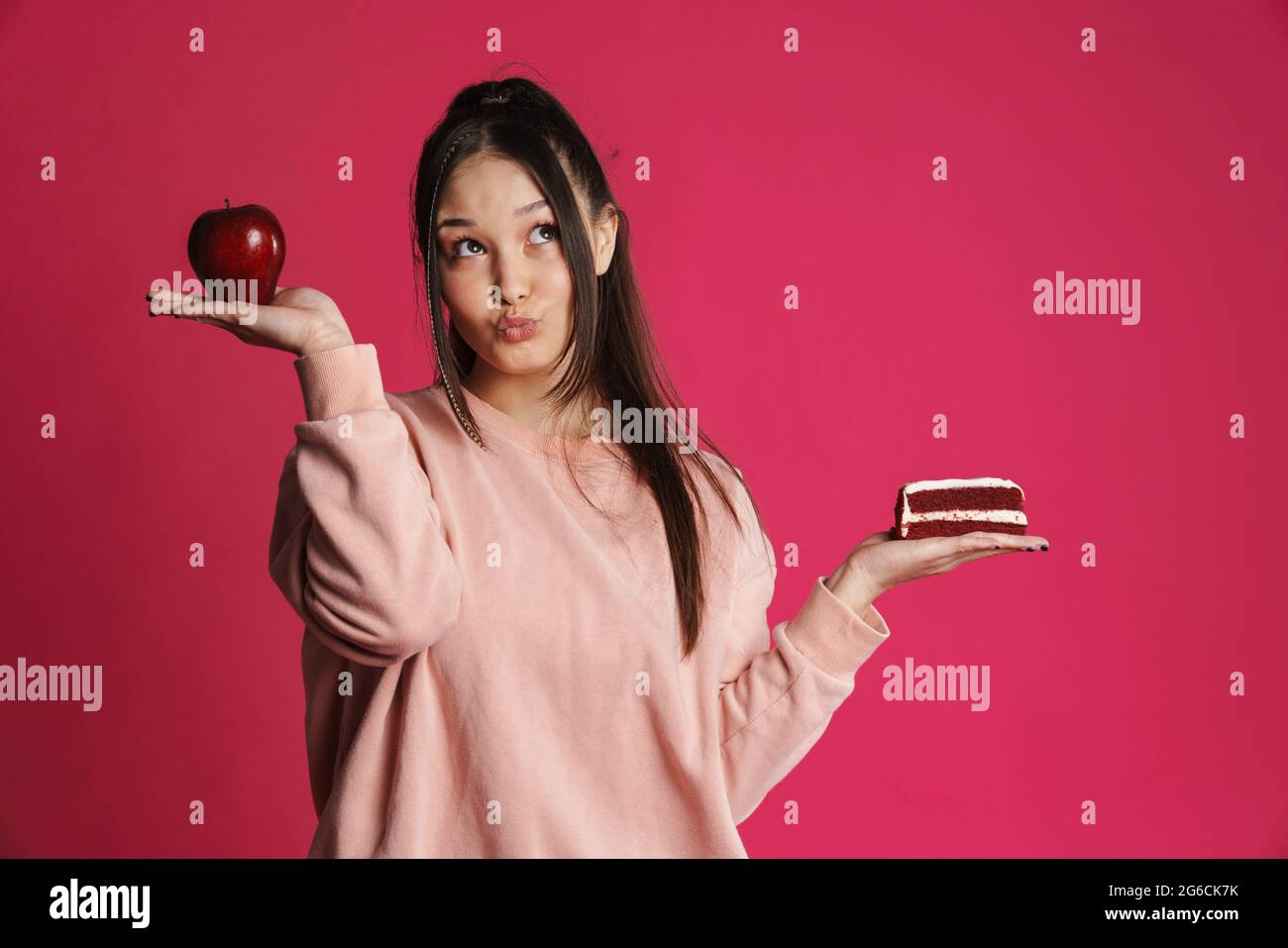 Apple kiss hi-res stock photography and images - Alamy