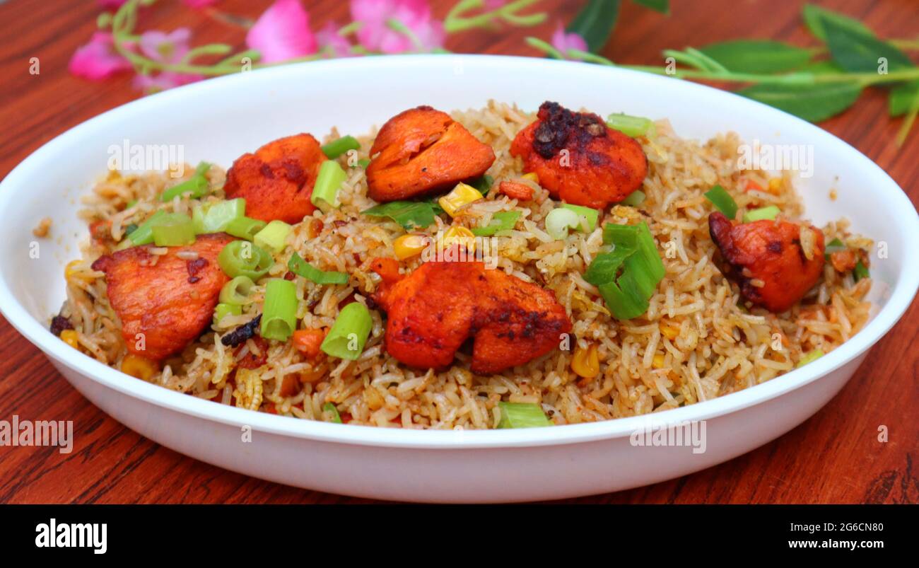 Chicken fried rice Stock Photo - Alamy