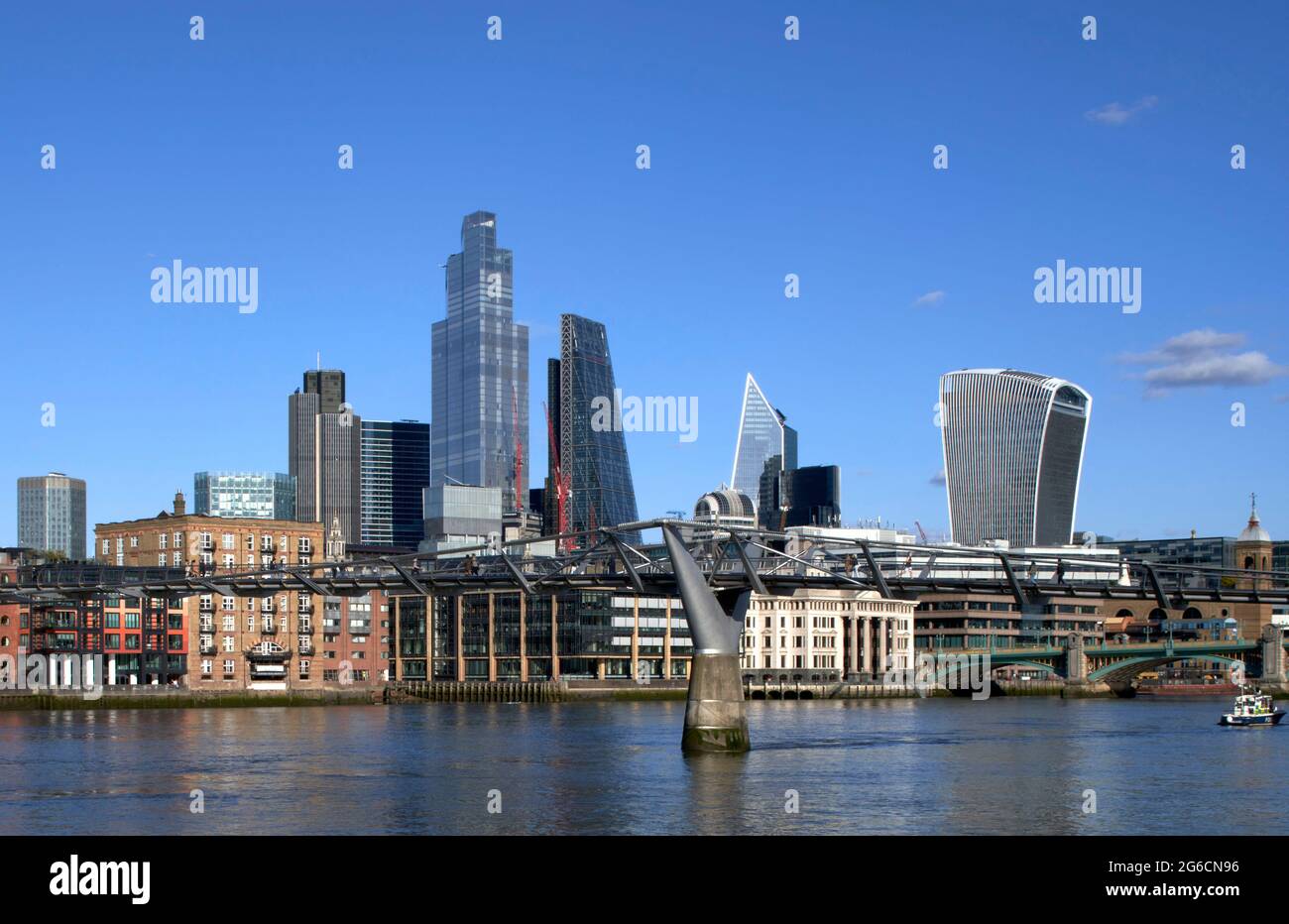 22 bishopsgate london hi-res stock photography and images - Alamy