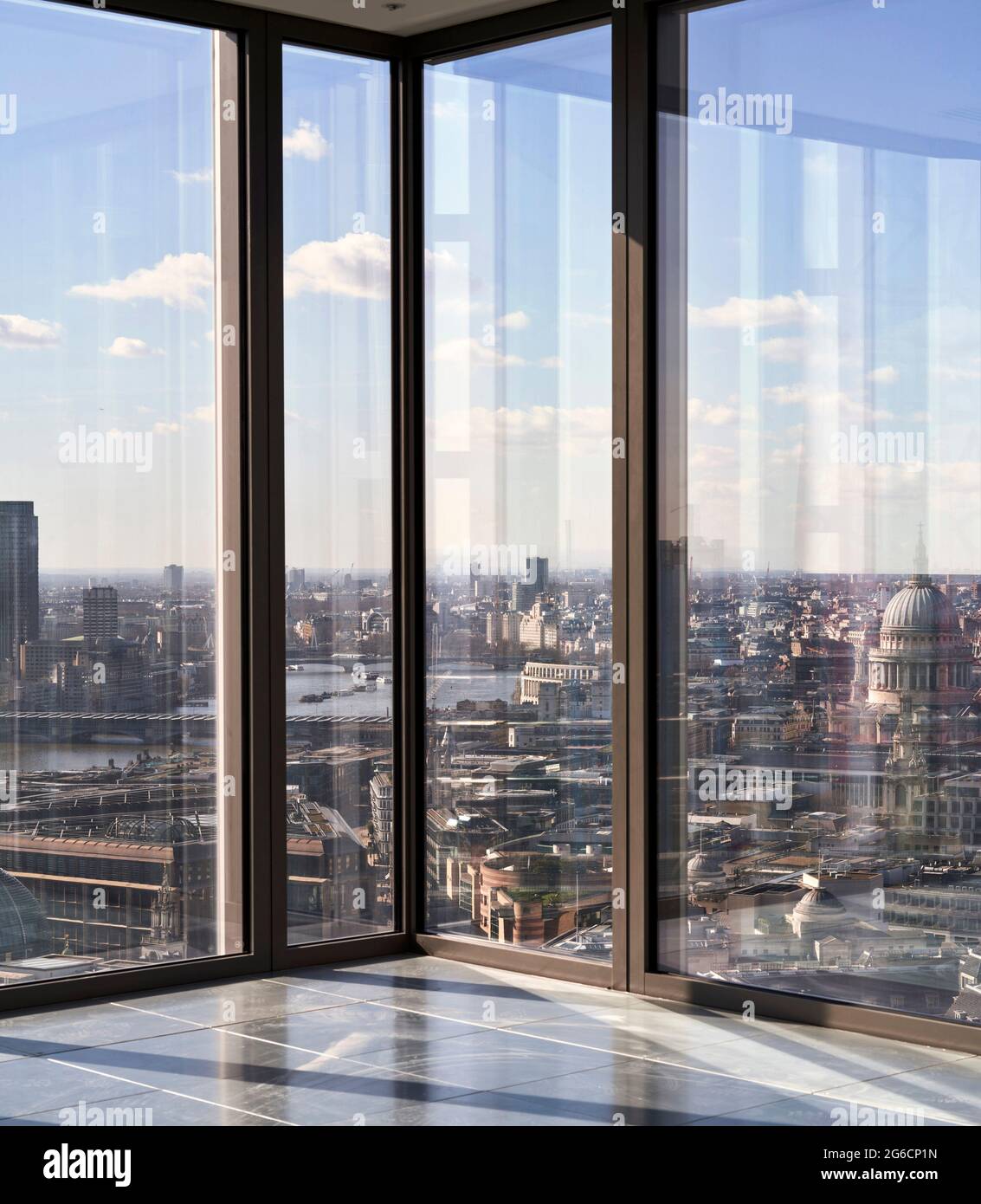 22 bishopsgate interior hi-res stock photography and images - Alamy