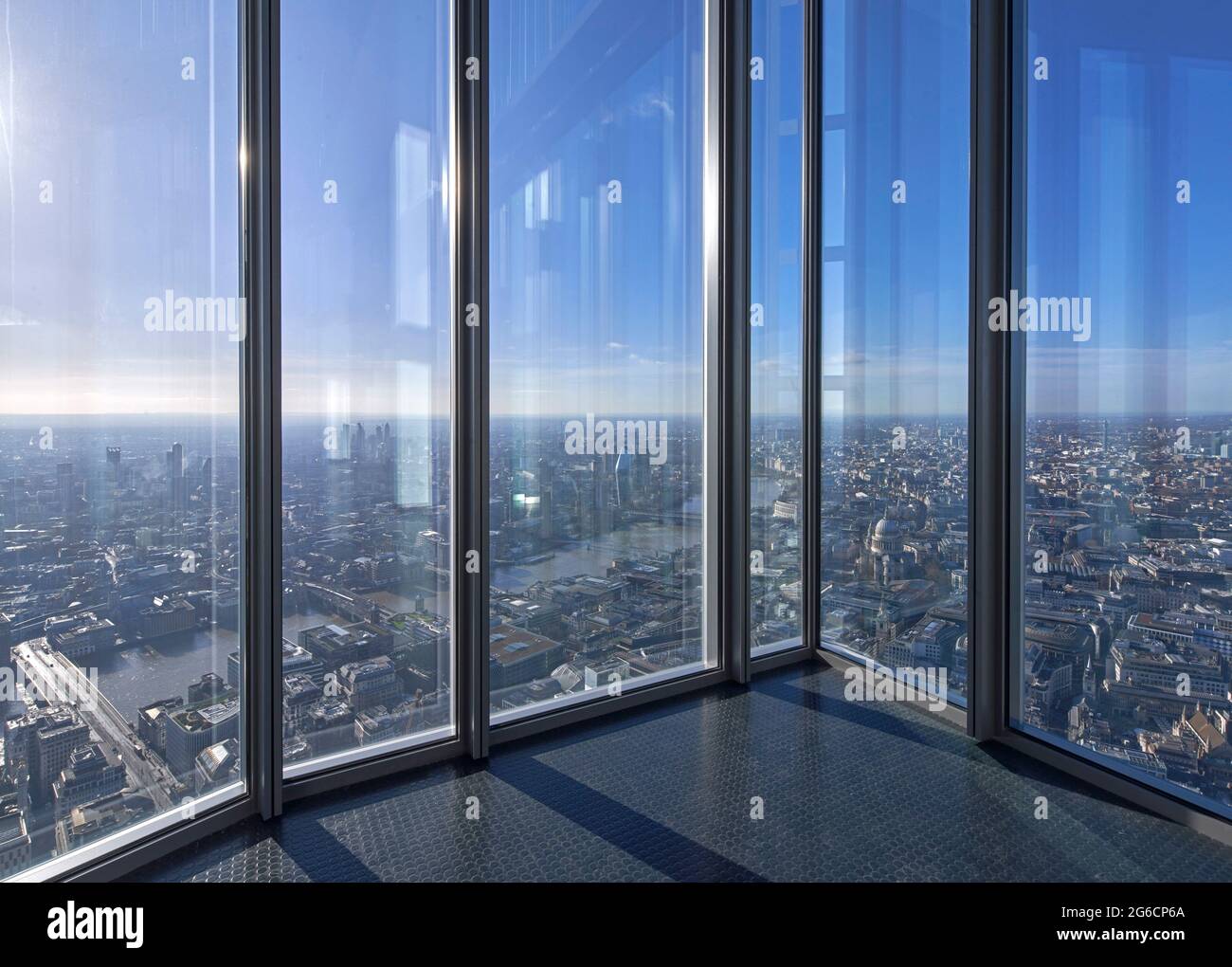 22 bishopsgate interior hi-res stock photography and images - Alamy