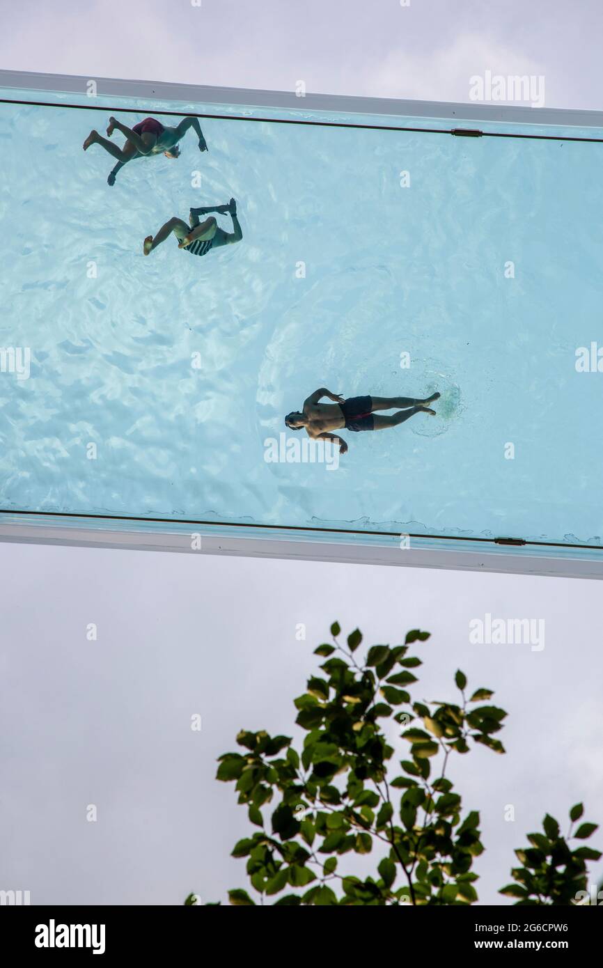 The 35-metre-high transparent Sky Pool bridge between two buildings at ...