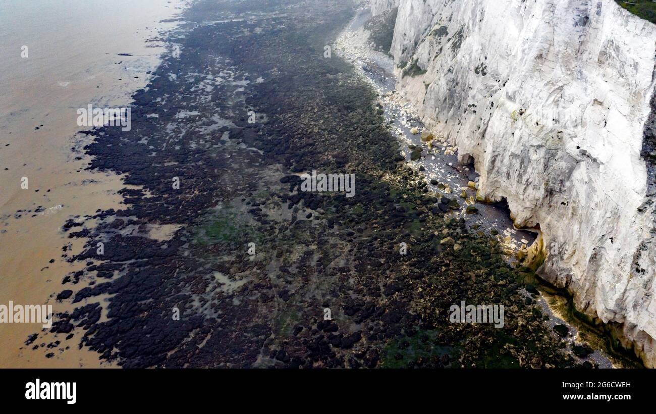 Steeply sloping shingle hi-res stock photography and images - Alamy