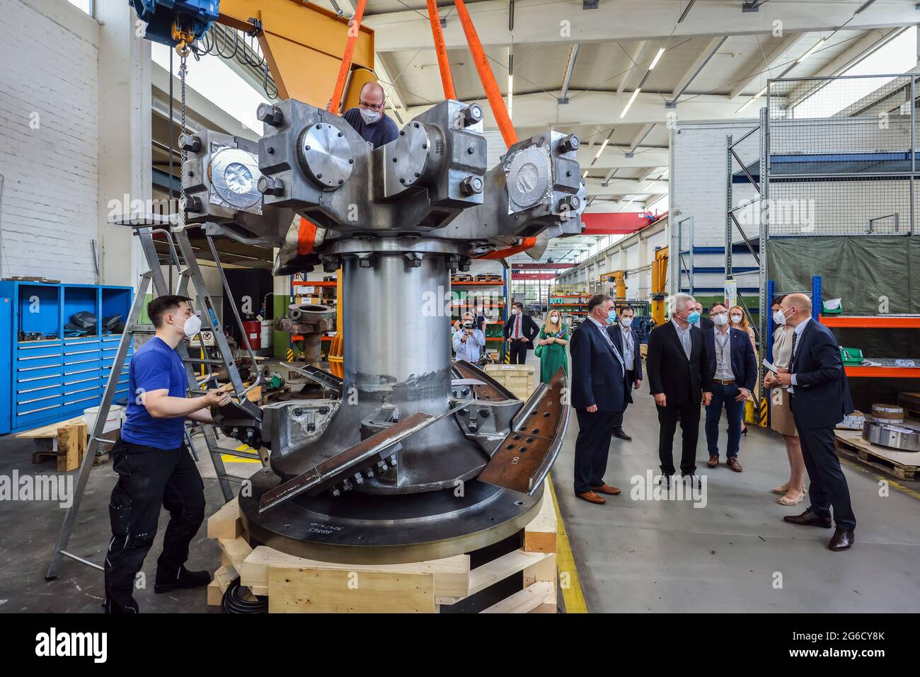 Pem electrolysis production hi-res stock photography and images - Alamy