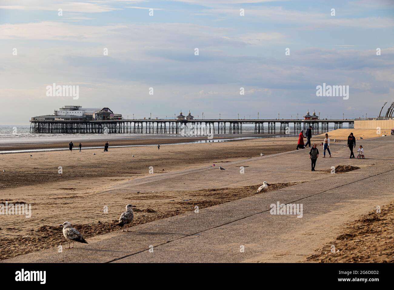 Blackpool south pier piers hi-res stock photography and images - Alamy