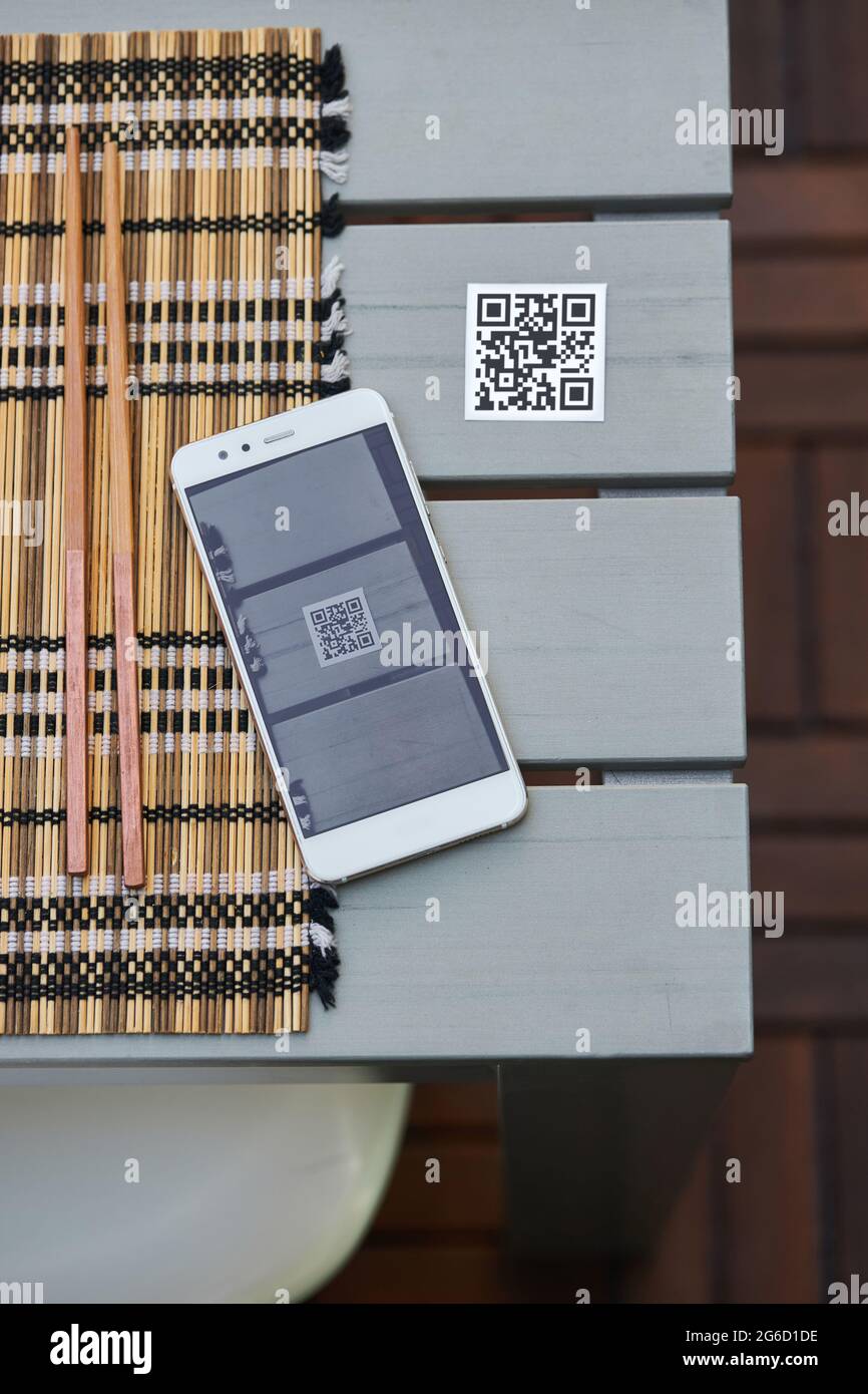 Qr code menu hi-res stock photography and images - Alamy