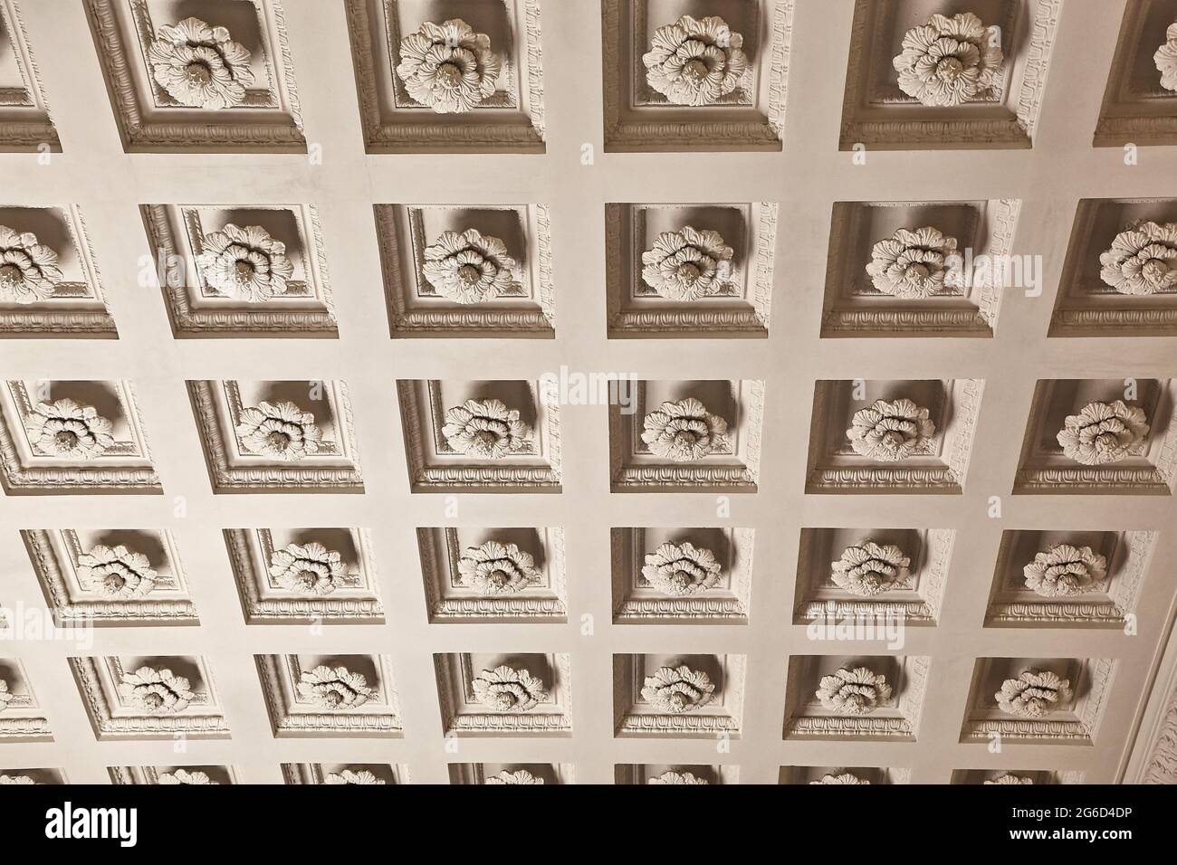 Old ceiling light hi-res stock photography and images - Alamy