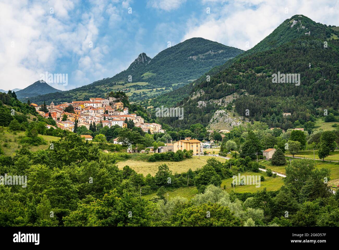 Carovilli hi-res stock photography and images - Alamy