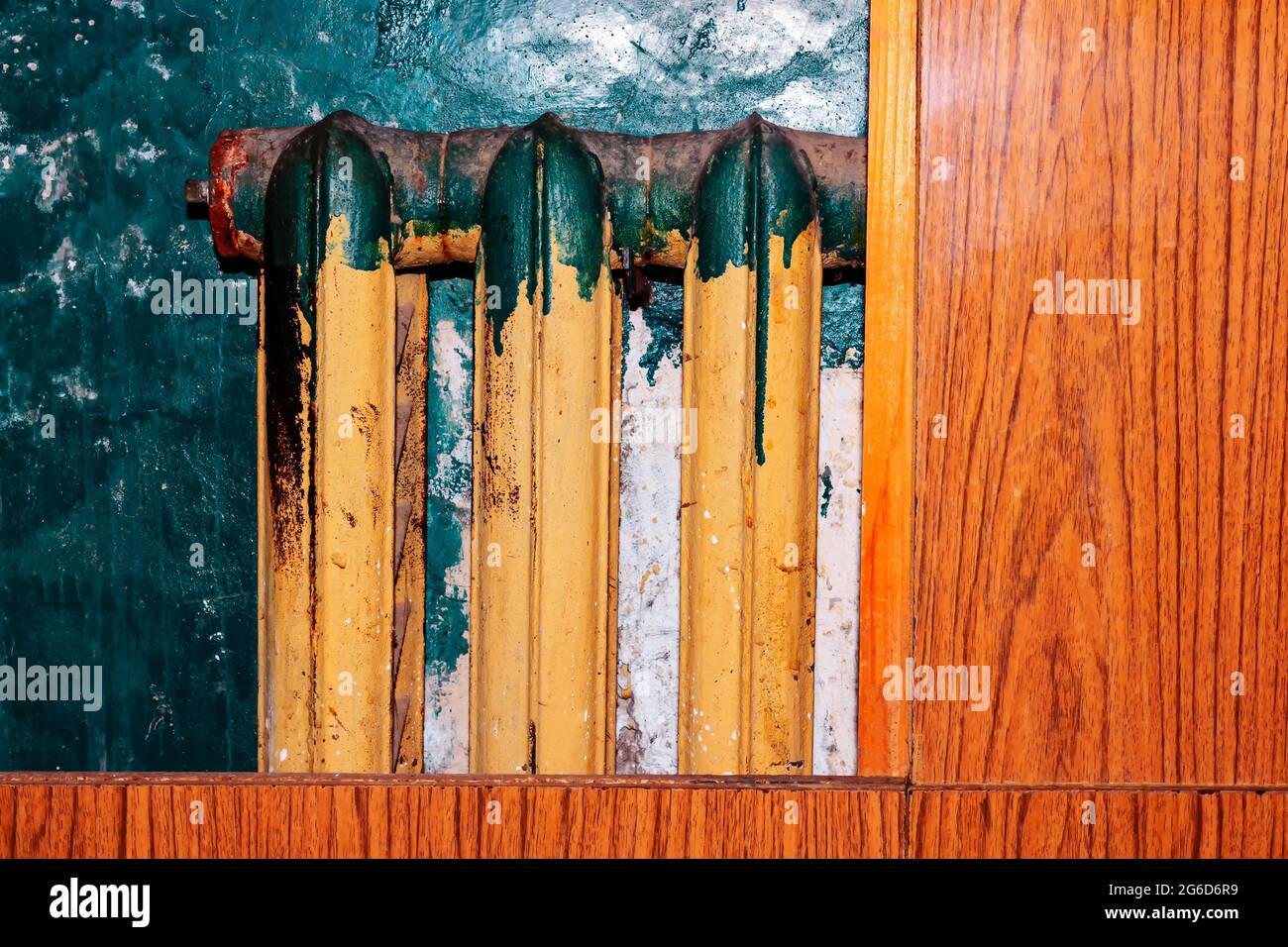 Old metallic water heater radiator hi-res stock photography and images ...
