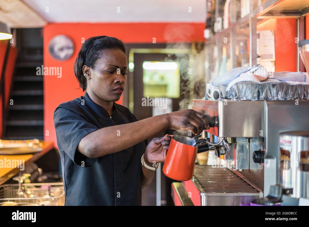 African pitcher hi-res stock photography and images - Alamy