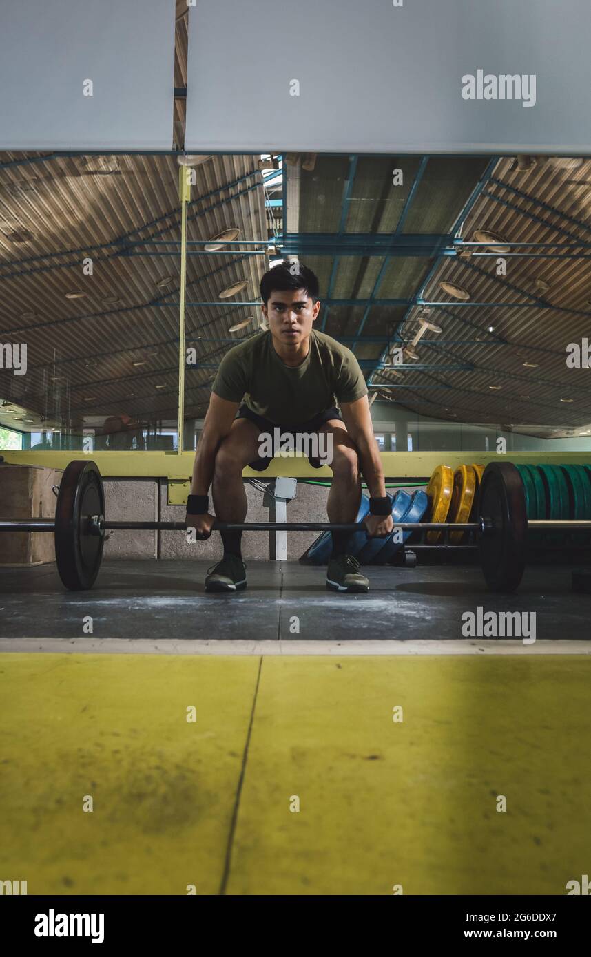 Asian weightlifter hi-res stock photography and images - Alamy