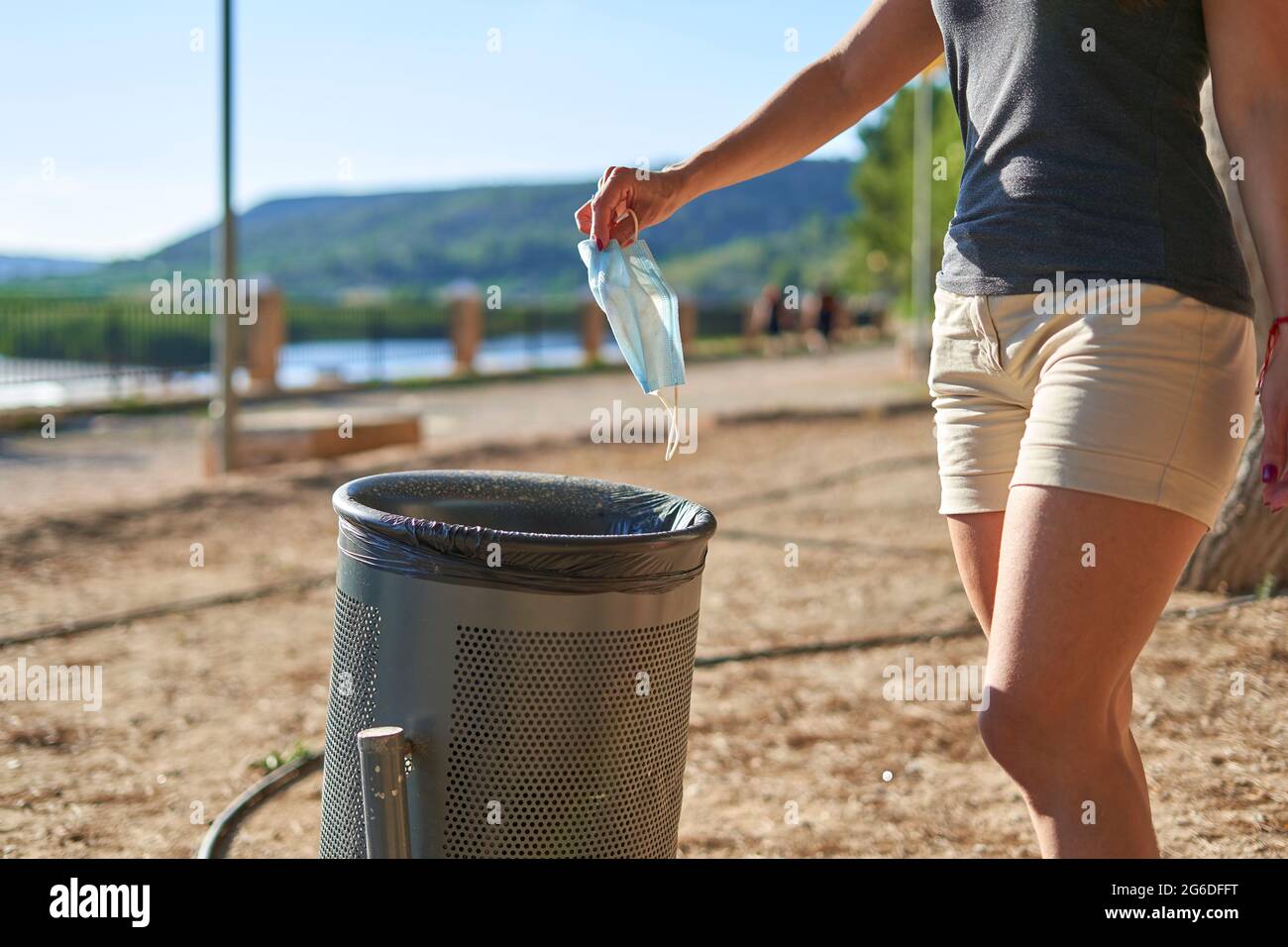 end of the mask put on the garbage Stock Photo - Alamy
