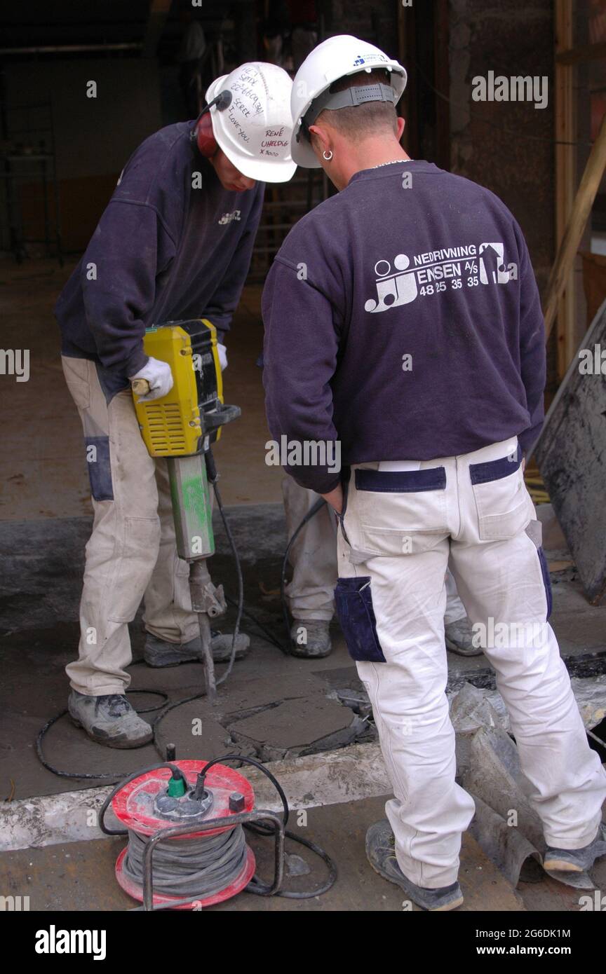 Constrcution worker on construction Copenhagen Denmark Oct. 24,2005 ...