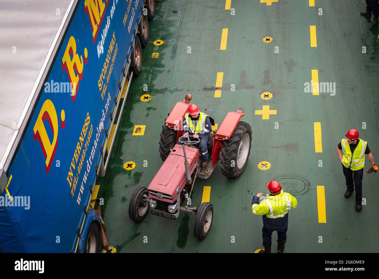 Deck markings hi-res stock photography and images - Alamy