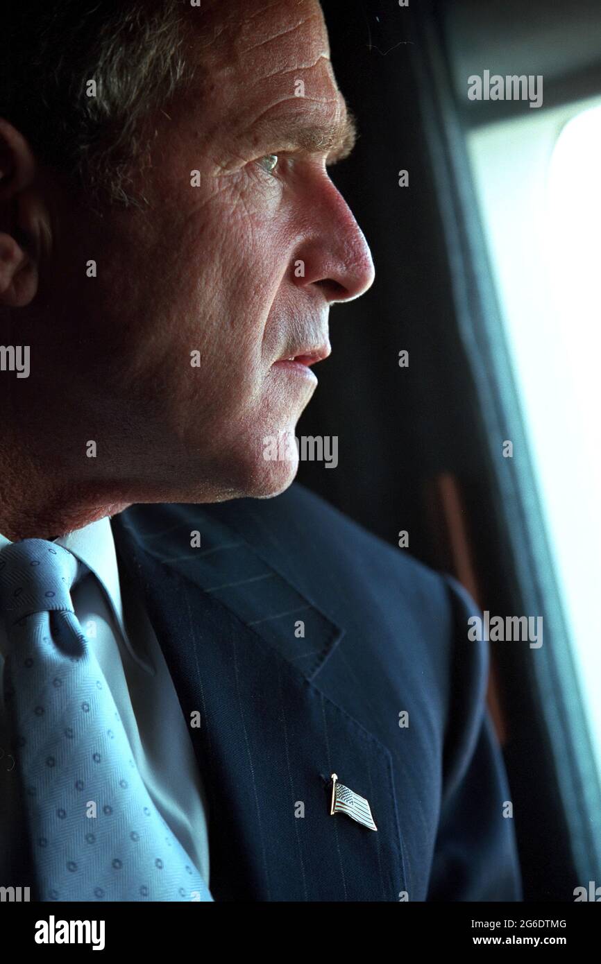 President George W. Bush surveys the damage to the Pentagon from Marine ...