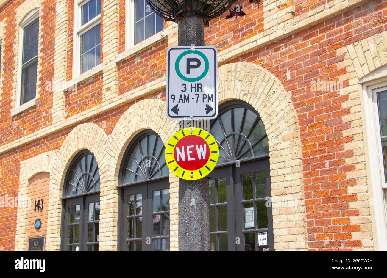 Historic post building new hi-res stock photography and images - Alamy