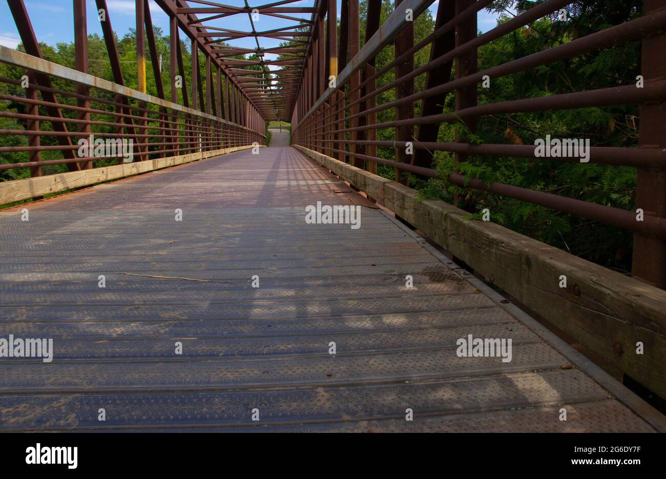Pedestrian walkway over road hi-res stock photography and images - Alamy
