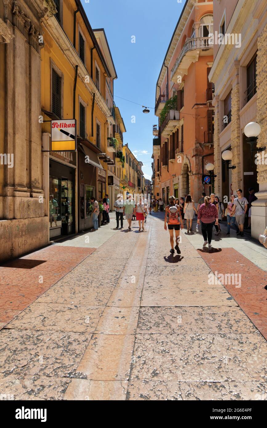 Portici alley hi-res stock photography and images - Alamy