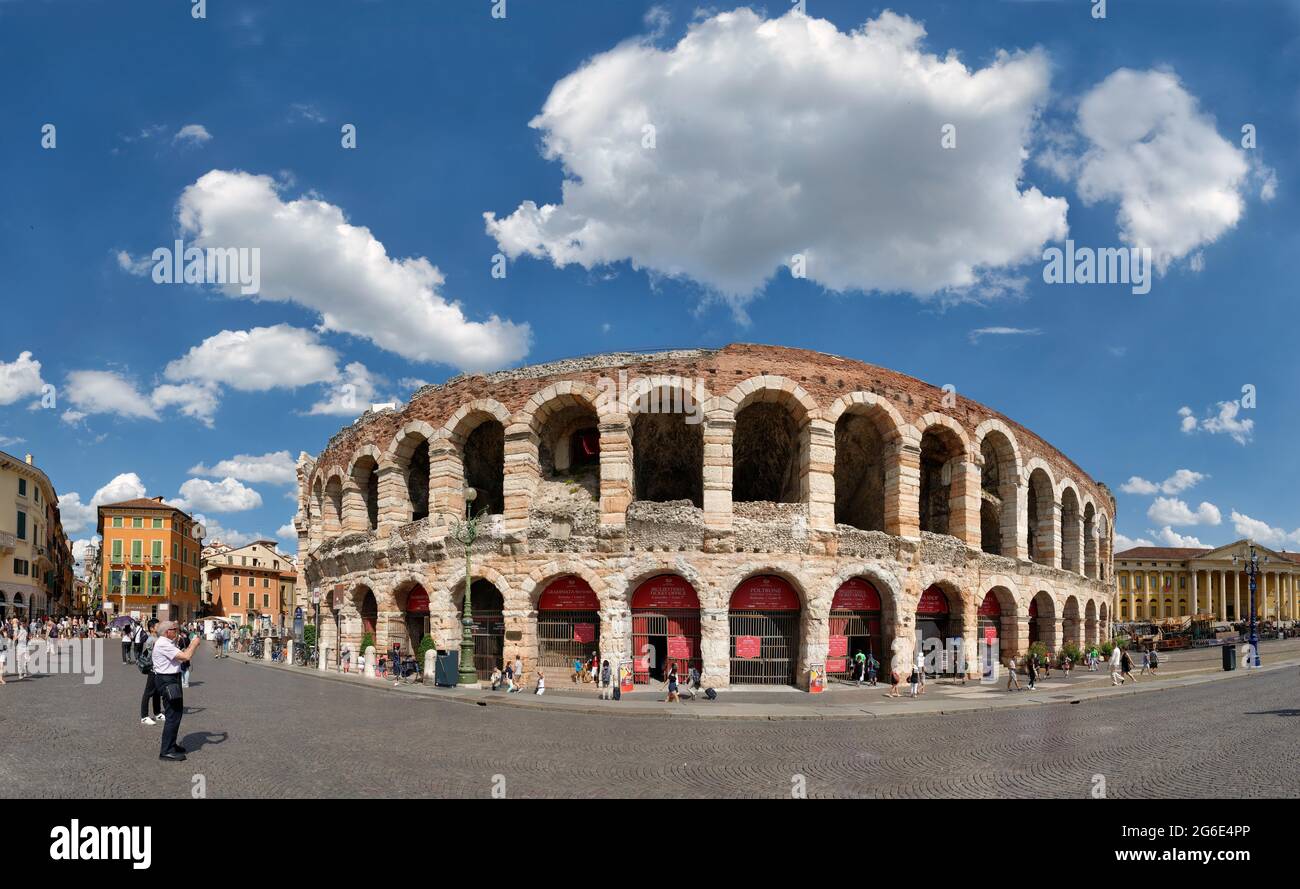Roman Amphitheatre Arena di Verona, Verona, Veneto, Italy Stock Photo ...