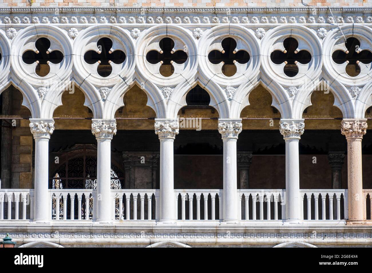 Columns at the Doge's Palace, Venice, Veneto, Italy Stock Photo - Alamy