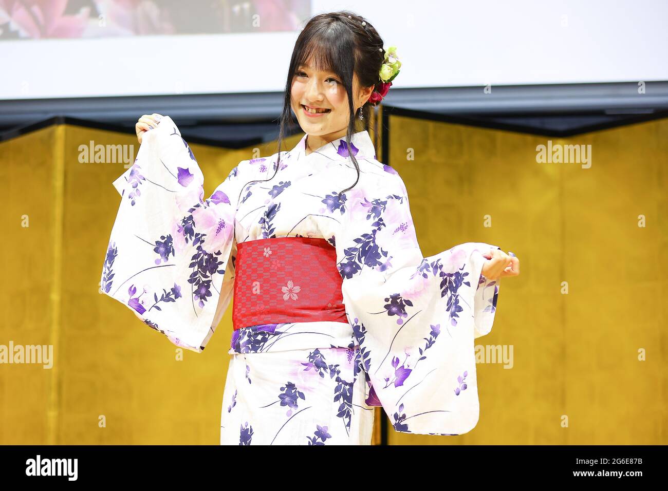 The Japan Yukata Culture Association held the "Miss Mister Japan Yukata ...